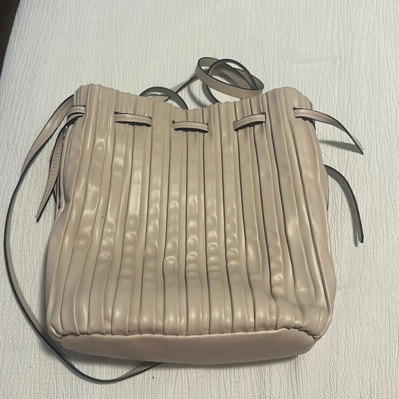 Zara | Bags | Zara Tan Bucket Bag Purse | Poshmark